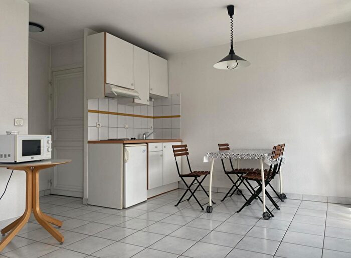 Appartement à louer - Le Puy-en-Velay, Centre-ville - 1 pièce