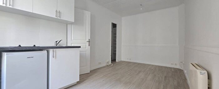 Appartement à louer - Jean Moulin-Porte dOrléans, Paris ème arrondissement - 2 pièces - 1 chambre