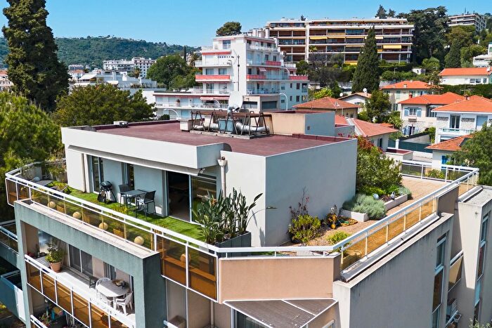 Appartement 4 pièces à vendre à Nice, Chambrun