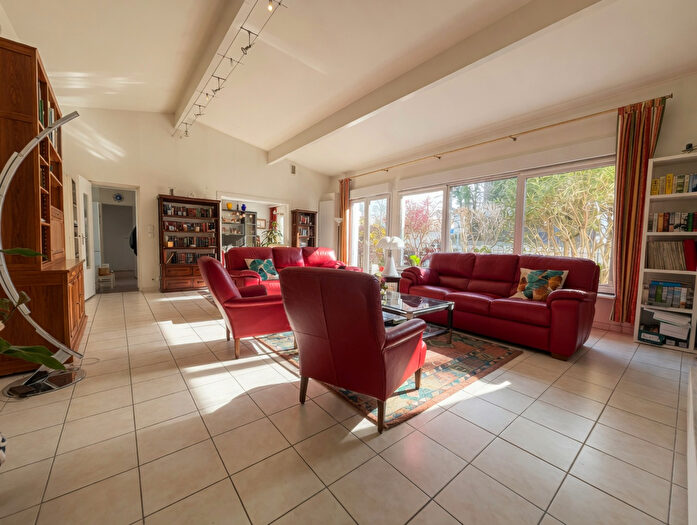 Maison à vendre - Bruges, Centre-ville - 7 pièces - 5 chambres