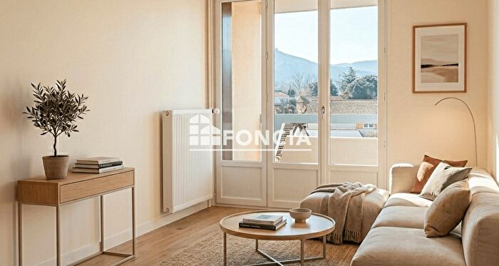Bourg-lès-Valence, Bourg Ouest : Appartement 3 pièces à vendre