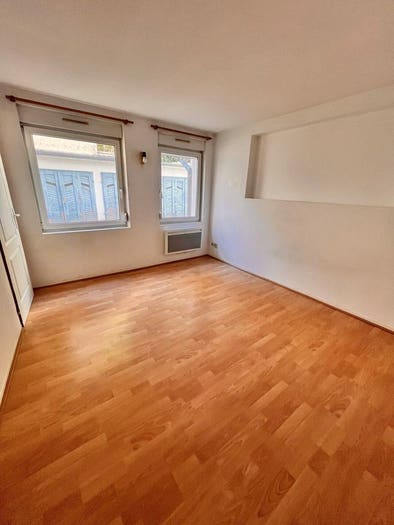 Forêt Noire Centre, Strasbourg : Appartement 2 pièces à louer