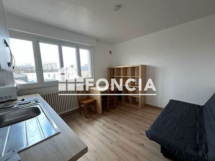 Pentagone, La Roche-sur-Yon : Appartement 1 pièce à louer