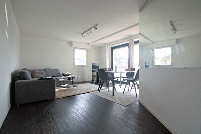 Pau, Centre-ville : Appartement 4 pièces à louer