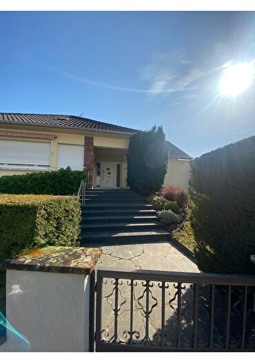 Maison à vendre - Strasbourg - 7 pièces - 5 chambres