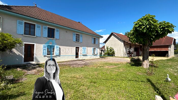 Maison 7 pièces à Les Abrets, à vendre