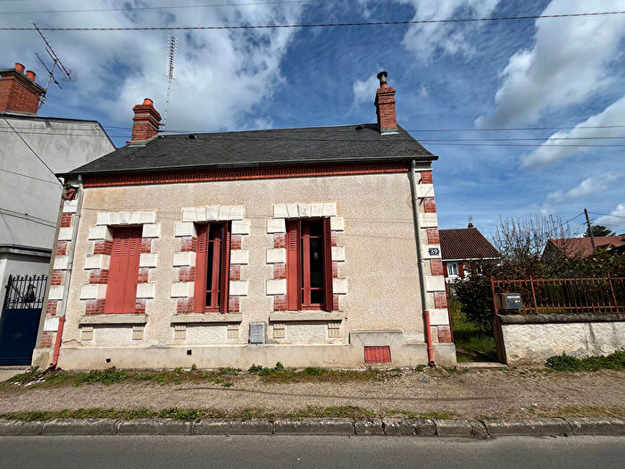 Maison à vendre - Moulins, Gâteaux, Clos de Bourgogne - 4 pièces - 2 chambres