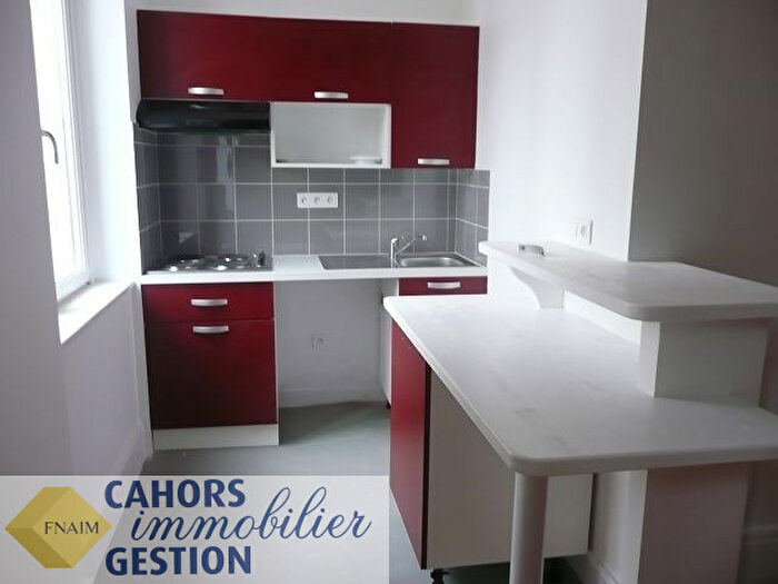 Appartement à louer - Cahors, Centre-ville - 2 pièces - 1 chambre