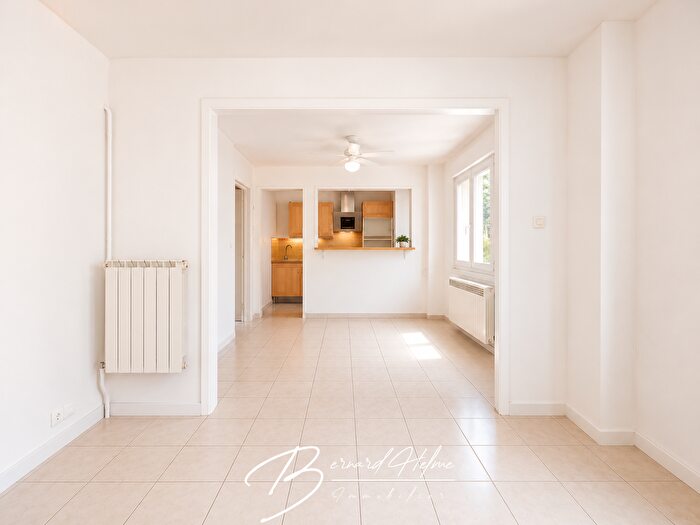 Appartement 3 pièces à vendre à Marseille 4ème, Cinq Avenues