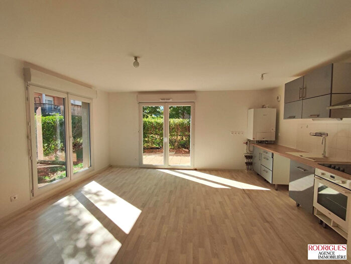Saint-Benoît : Appartement 4 pièces à louer