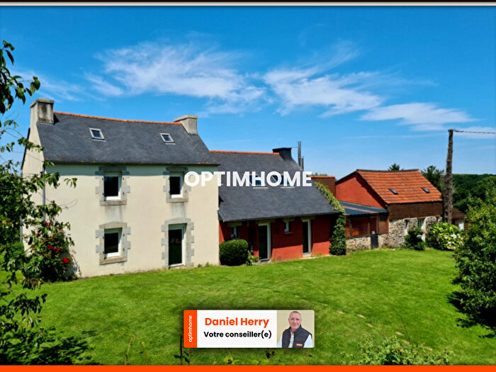 Maison à vendre - Plougourvest - 10 pièces - 4 chambres