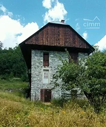 Maison à vendre - Saint-Colomban-des-Villards - 5 pièces - 3 chambres