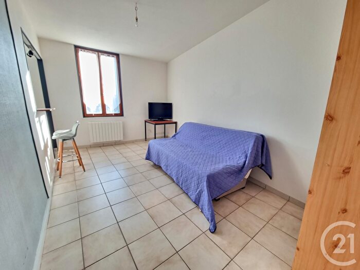 Appartement à louer - Le Mée-sur-Seine, Le Village - 1 pièce