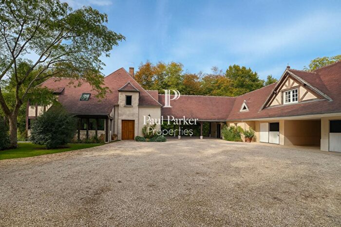 Maison à vendre - Chamant - 9 pièces - 5 chambres