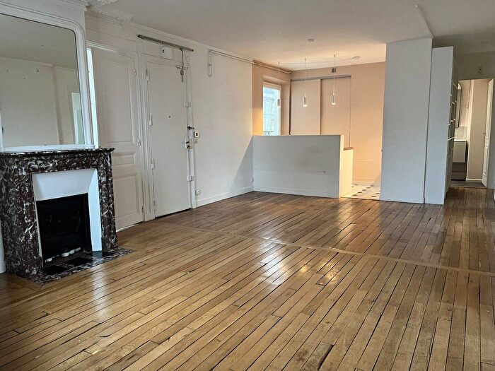 Appartement à louer - Muette Nord, Paris ème arrondissement - 4 pièces - 3 chambres