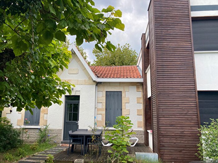 Maison à vendre - Pessac - 5 pièces - 4 chambres