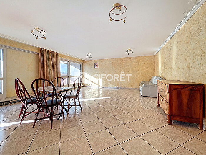 Appartement à vendre - Rillieux-la-Pape, Ville nouvelle Est - 3 pièces - 2 chambres