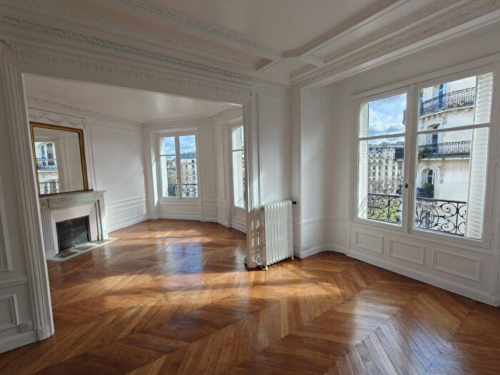 Appartement à louer - Cambronne-Garibaldi, Paris ème arrondissement - 5 pièces - 3 chambres