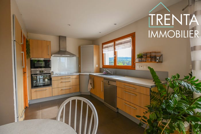 Maison 7 pièces à vendre à Baume-les-Dames
