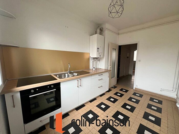 Appartement à louer - Saint Louis, Lyon ème - 3 pièces - 2 chambres