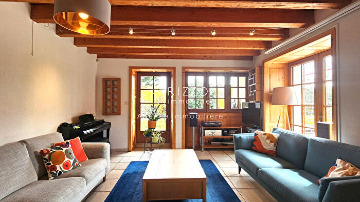 Prévessin-Moëns : Maison 7 pièces à vendre