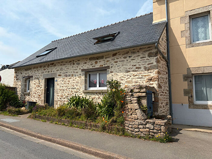 Plouvien : Maison 7 pièces à vendre