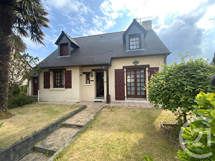 Maison à vendre - Dinard, La Saudrais - 6 pièces - 5 chambres