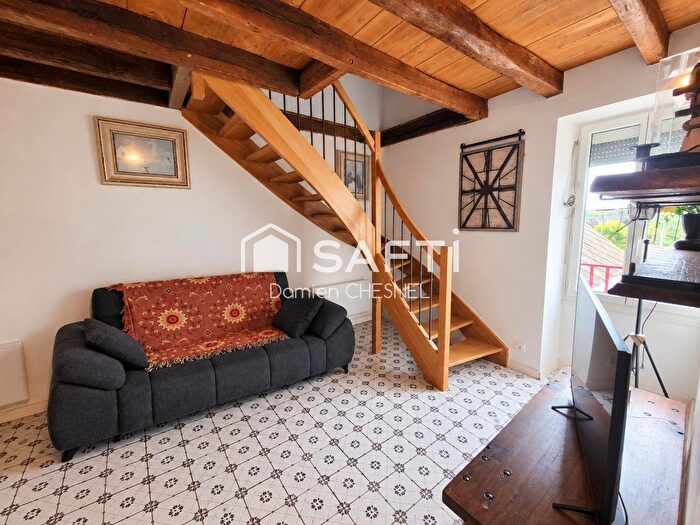 Le Châtelet : Maison 2 pièces à vendre