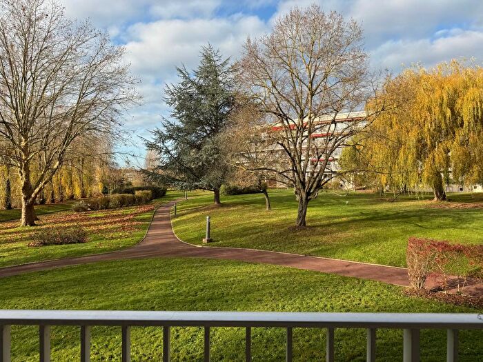 Appartement à vendre - Viroflay, Aulnettes, Forêt Domaniale de Fausses-Reposes - 4 pièces - 3 chambres