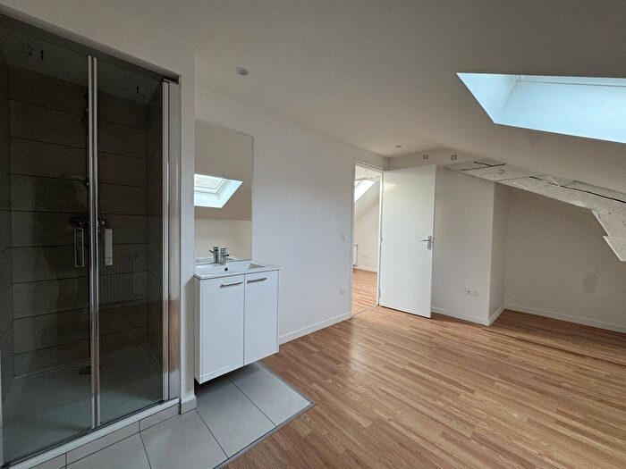 Appartement à louer - Saint-Chéron - 1 pièce