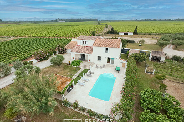 Maison à vendre - Vauvert - 10 pièces - 6 chambres