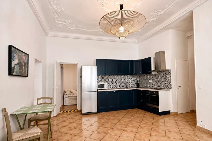 Appartement 2 pièces à Nice, Vieux Nice, à vendre