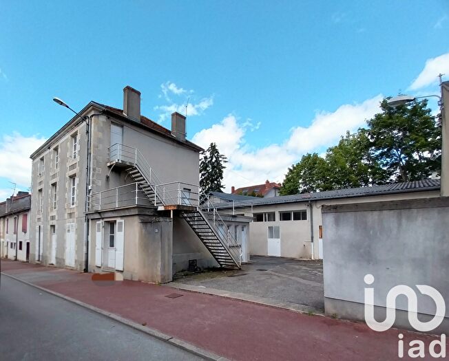 Maison à vendre - Montmorillon - 8 pièces