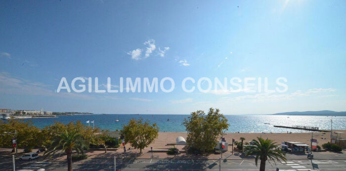 Appartement à vendre - Fréjus, Fréjus Plage - 2 pièces - 1 chambre