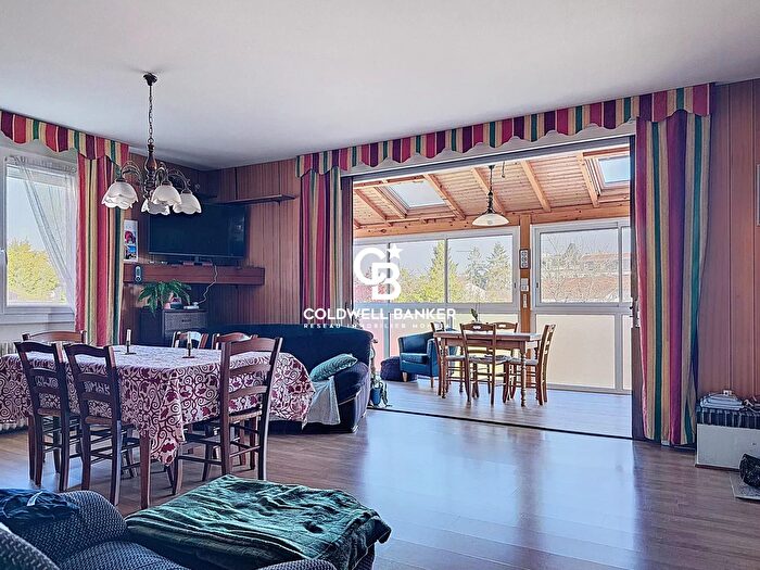 Maison à vendre - Saintes, Centre-ville - 6 pièces - 5 chambres