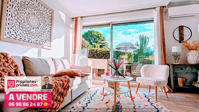 Appartement 1 pièce à vendre à Cannes, Croix des Gardes