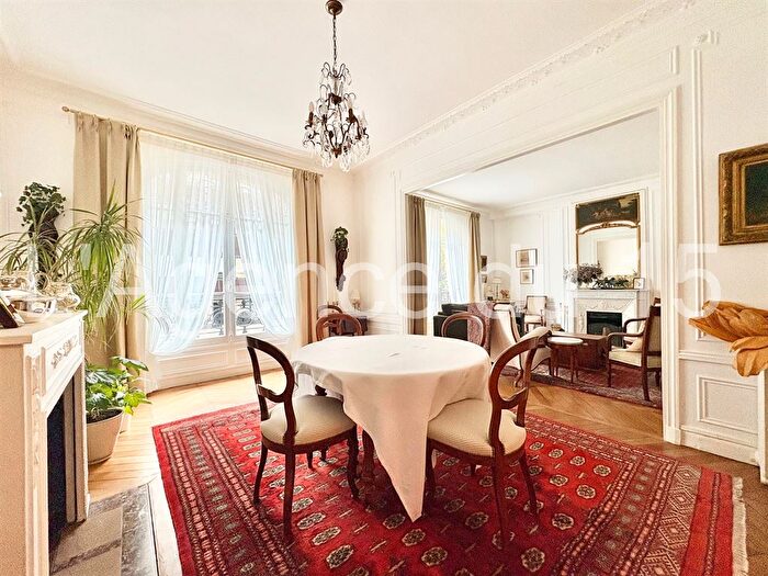 Appartement à vendre - Paris e , Auteuil-Nord, Jasmin, Mirabeau - 4 pièces - 2 chambres