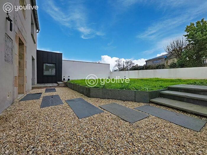 Maison à louer - Plougastel-Daoulas, Pointe de lArmorique, Kernisi - 6 pièces - 3 chambres