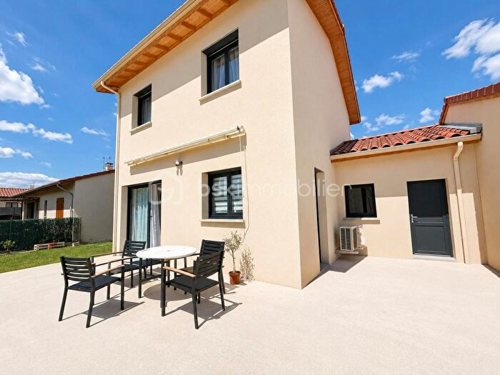 Maison 4 pièces à Chatte, à vendre