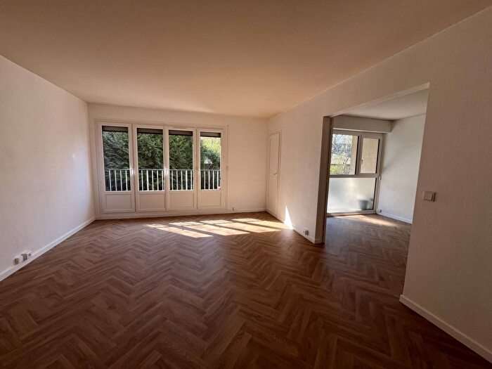 Appartement à louer - Hacquinière-Paris-Chevreuse, Bures-sur-Yvette - 4 pièces - 2 chambres