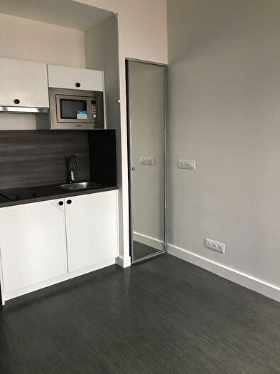 Appartement à louer - Laon Zola-Neufchâtel-Orgeval, Reims - 1 pièce