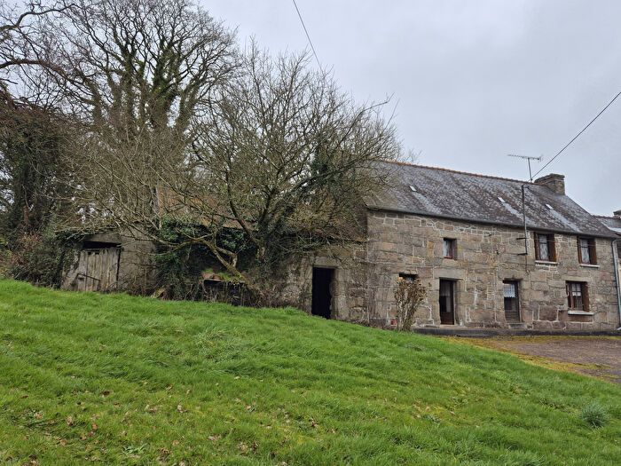 Maison 4 pièces à vendre à Lanrivain