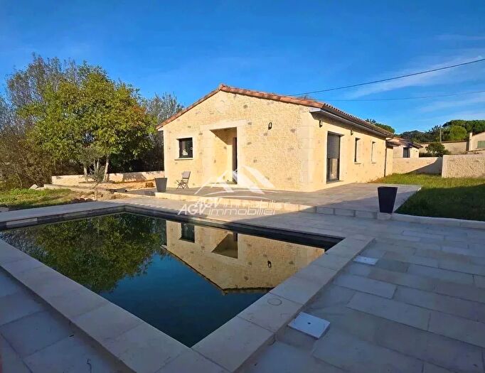 Maison à vendre - Saint-Privat-des-Vieux - 4 pièces - 3 chambres