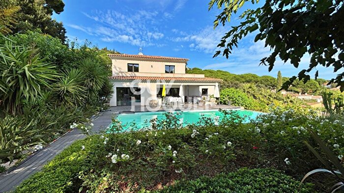 Maison à vendre - Cavalaire-sur-Mer, Castillane, Vivards, Roseraie, Rigaud, Cros de Mouton - 7 pièces - 5 chambres