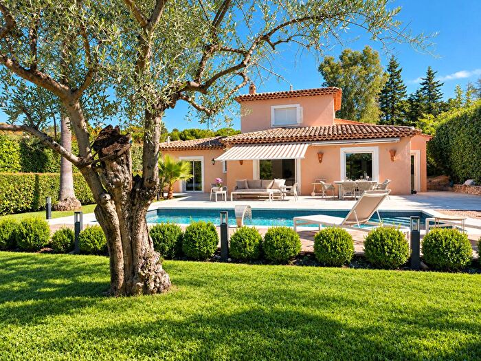 Mougins, Le Colombier, Colombe, Cabrières, Le Bordé : Maison 4 pièces à louer