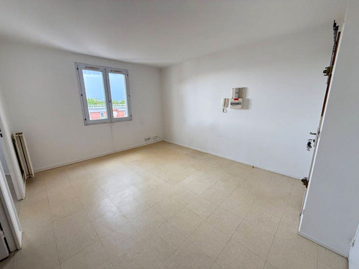 Appartement 1 pièce à louer - La Clef Saint Pierre, Élancourt