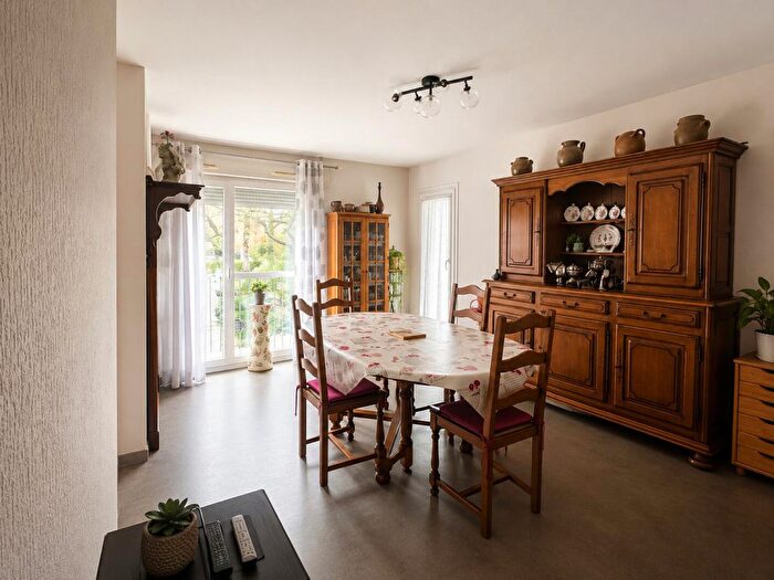 Pessac, CCLAPS, La Châtaigneraie : Appartement 4 pièces à vendre
