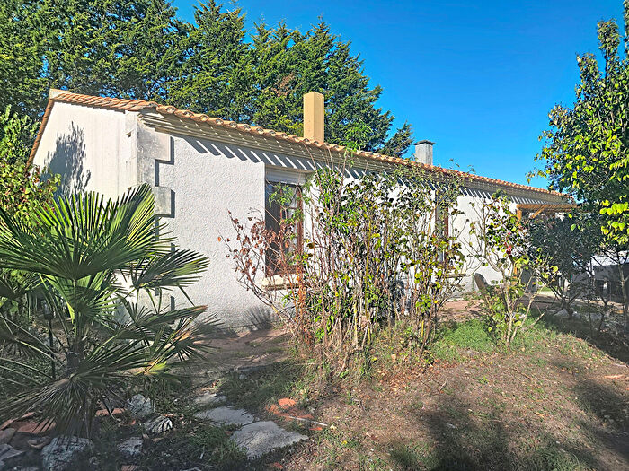 Chaillé-les-Marais : Maison 5 pièces à vendre