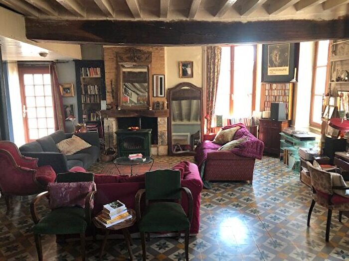 Maison 7 pièces à Treigny, à vendre