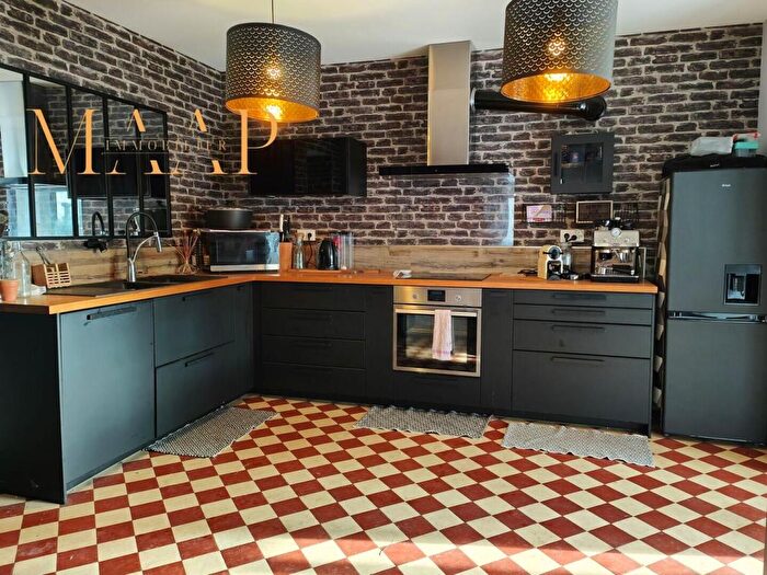 Maison 6 pièces à vendre à Voves